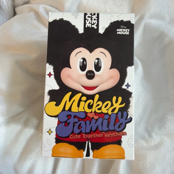 Disney | Accessories | Popmart Mickey Family Plush Keychain Goofy ...